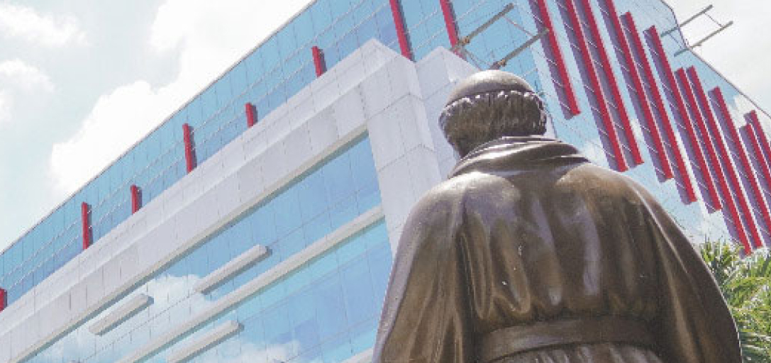 Tentang Kami - Rumah Sakit St. Carolus